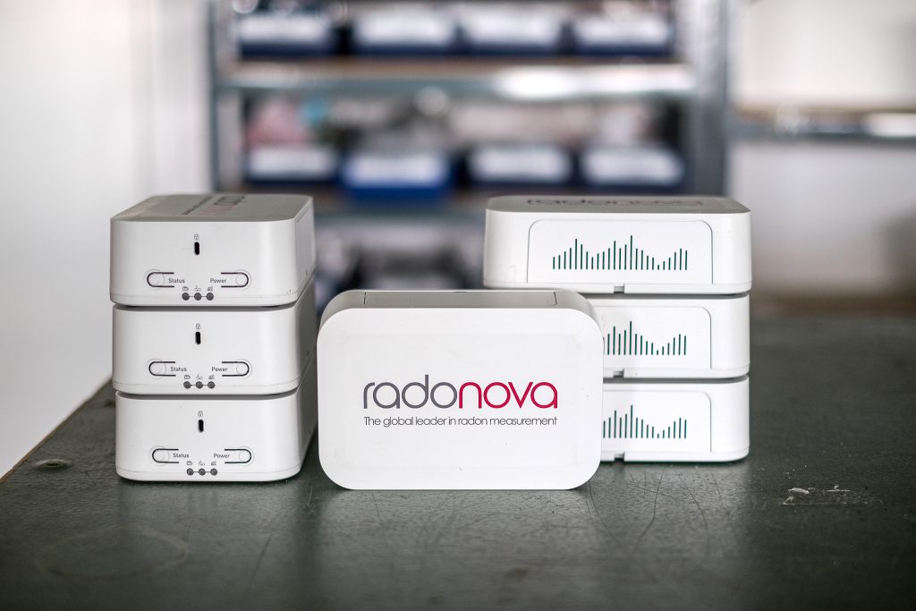 Radón y ventilación: optimiza tu consumo de energía Rn-222